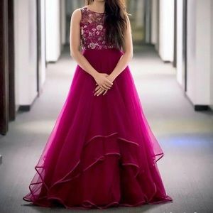 Dresses | The Long Frock Comes With Design On The Upper Part And Frills ...